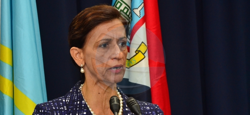 NoticiaCla - Sarah Wescott: Cu of sin CFT, St Maarten lo a sali for di ...