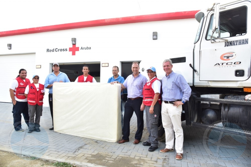 NoticiaCla - Rode Kruis Aruba a ricibi donacion grandi di MetaCorp