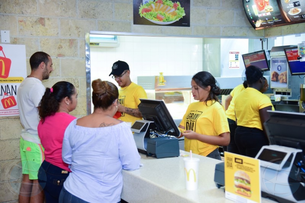 NoticiaCla - Mc Donald's Aruba a celebra e Gran Dia 2017