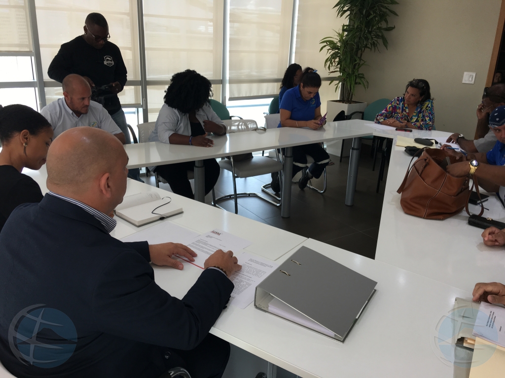 NoticiaCla - Trahadornan di Serlimar na Dump a bay den accion