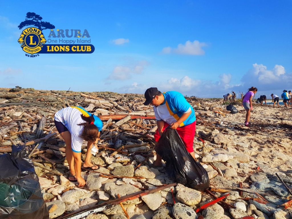 NoticiaCla - Aruba One Happy Island Lions Club beach cleanup