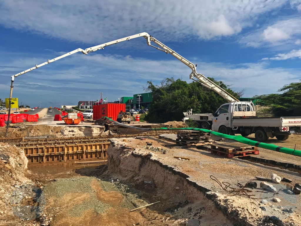 NoticiaCla - DOW: Contratista a basha concrete pa canal di awa pa Watty ...