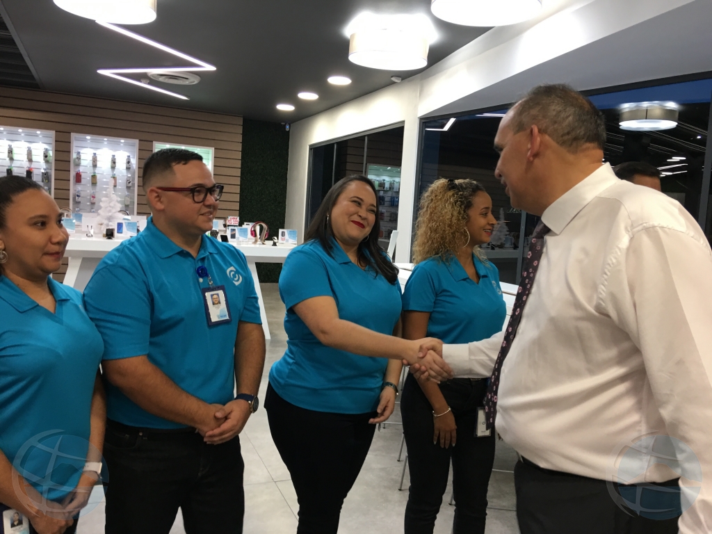 NoticiaCla - SETAR a re-inaugura su teleshop moderno na Irausquinplein