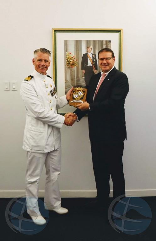 NoticiaCla - Gobernador Boekhoudt a presencia saludo ceremonial pa ...