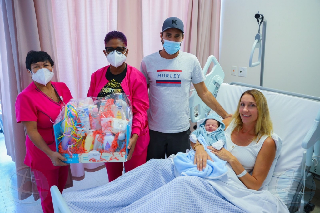 NoticiaCla - Bonbini na Aruba su prome baby di aña: Je-lías Jayzion Luna