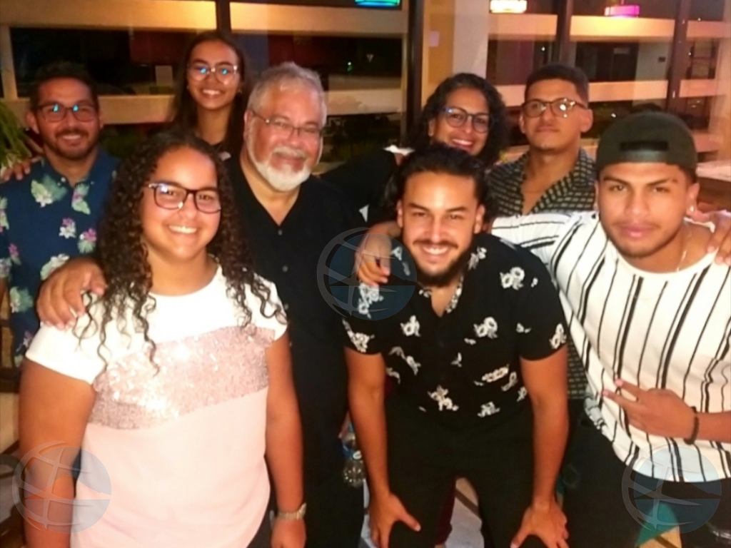 NoticiaCla - Musico Stephen Diaz a dispidi di Caribbean Combo y di su ... NoticiaCla - Musico Stephen Diaz a dispidi di Caribbean Combo y di su ...