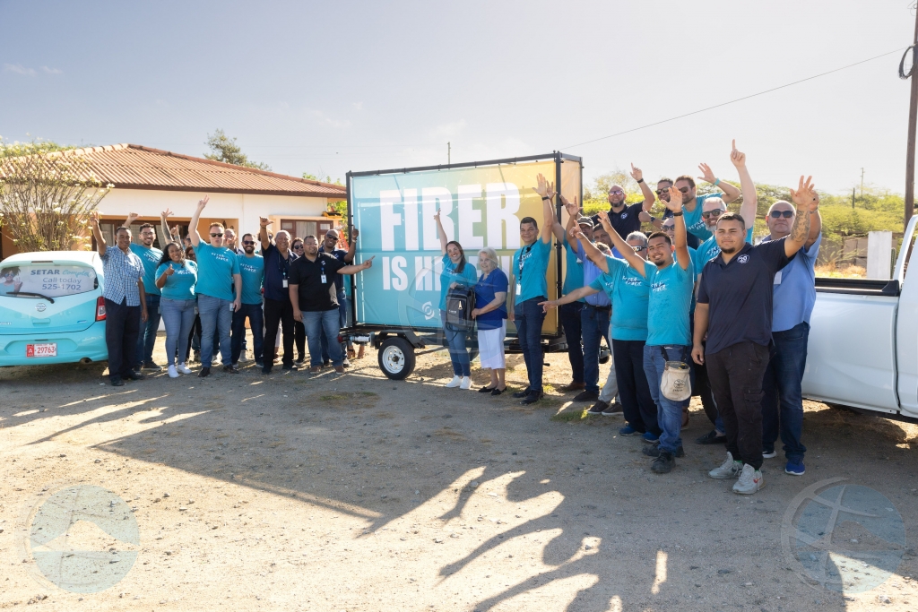 NoticiaCla - SETAR: Prome clientenan di Fiber instala na Savaneta