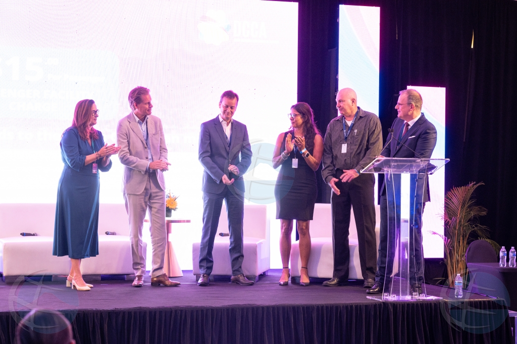 NoticiaCla - DCCA: Aruba lo reduci airporttax entre islanan ...